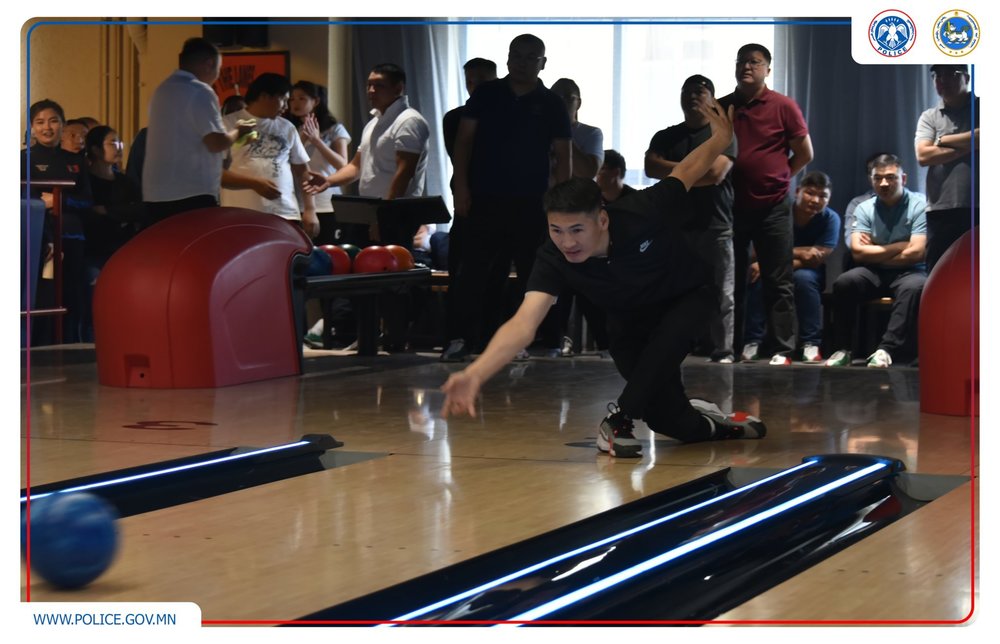 ДОТООД ХЯНАЛТ АЮУЛГҮЙ БАЙДЛЫН ЧИГ ҮҮРЭГ ХАРИУЦСАН АЛБА ХААГЧДЫН ДУНД “БОУЛИНГ” ИЙН ТЭМЦЭЭН